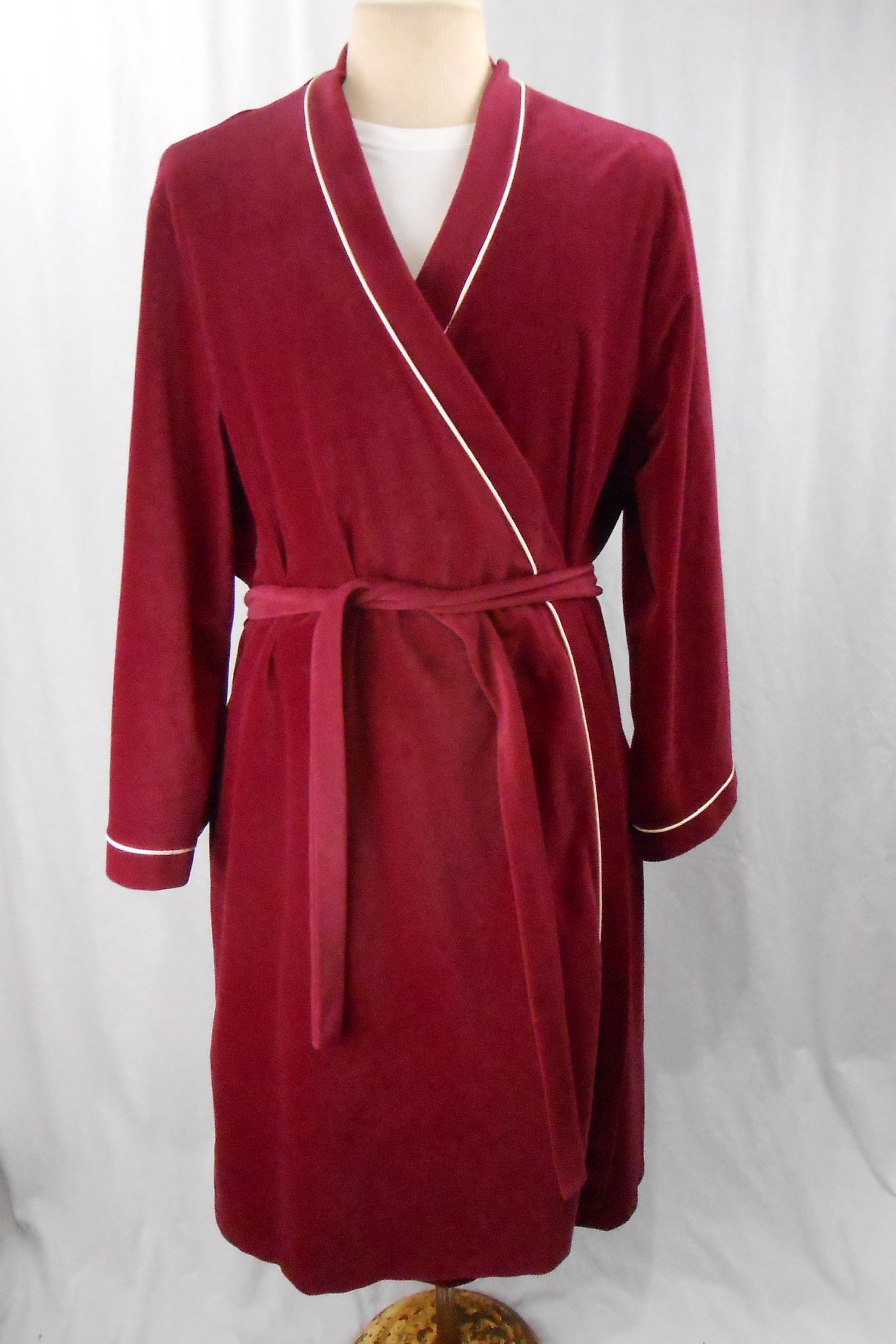 Vintage 1970's Robe by Vanity Fair - Etsy