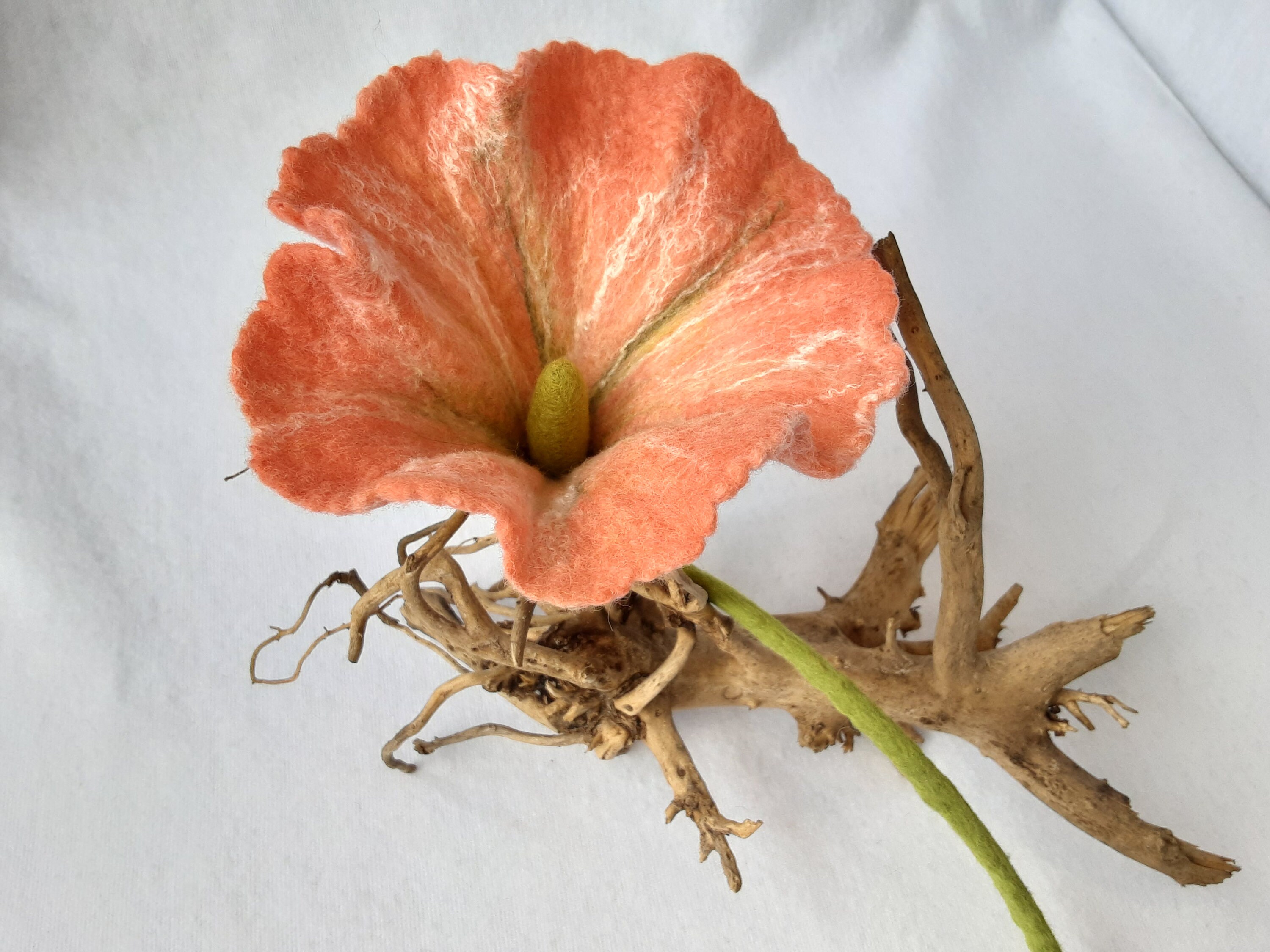 Edle Deko Blume gefilzt, Filzblüte , Filz Blumen, Filz Blüten, Blüten ...