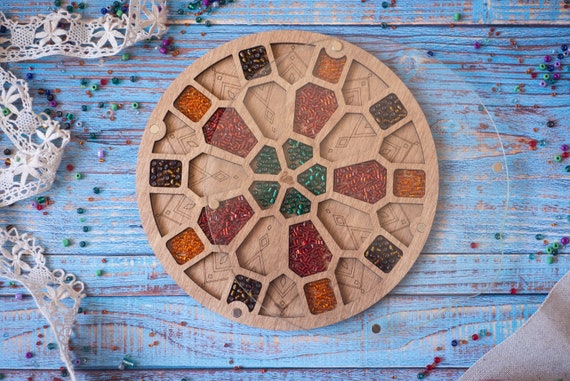 Round wood sorting tray for beads flower beadwork organizer | Etsy