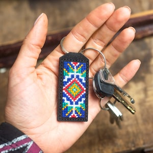 DIY Keychain Cross Stitch Kit, Embroidered Keychain Making Kit, DIY ...