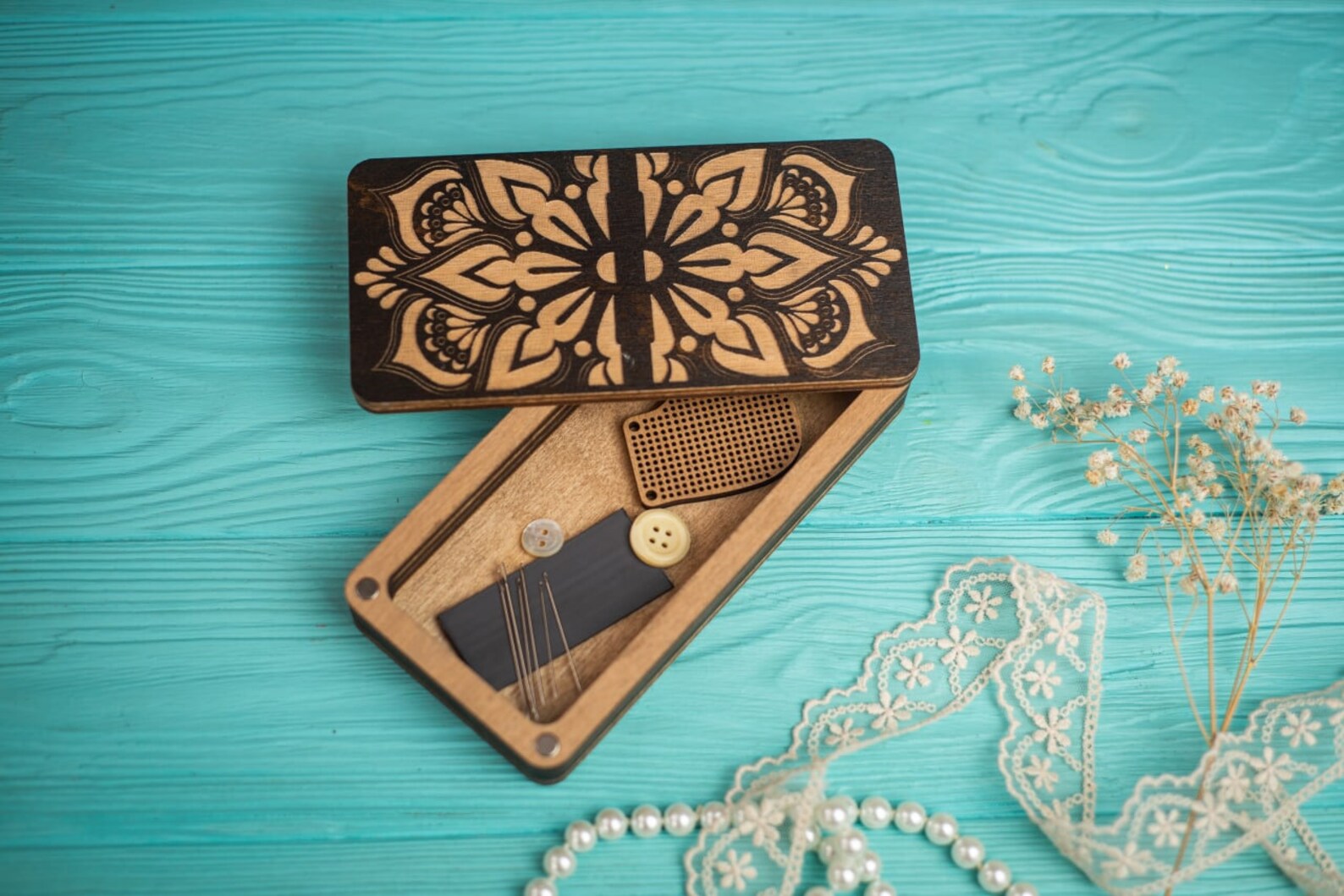 Craft Needle Holder Wood Box With Magnet Needle Minder - Etsy