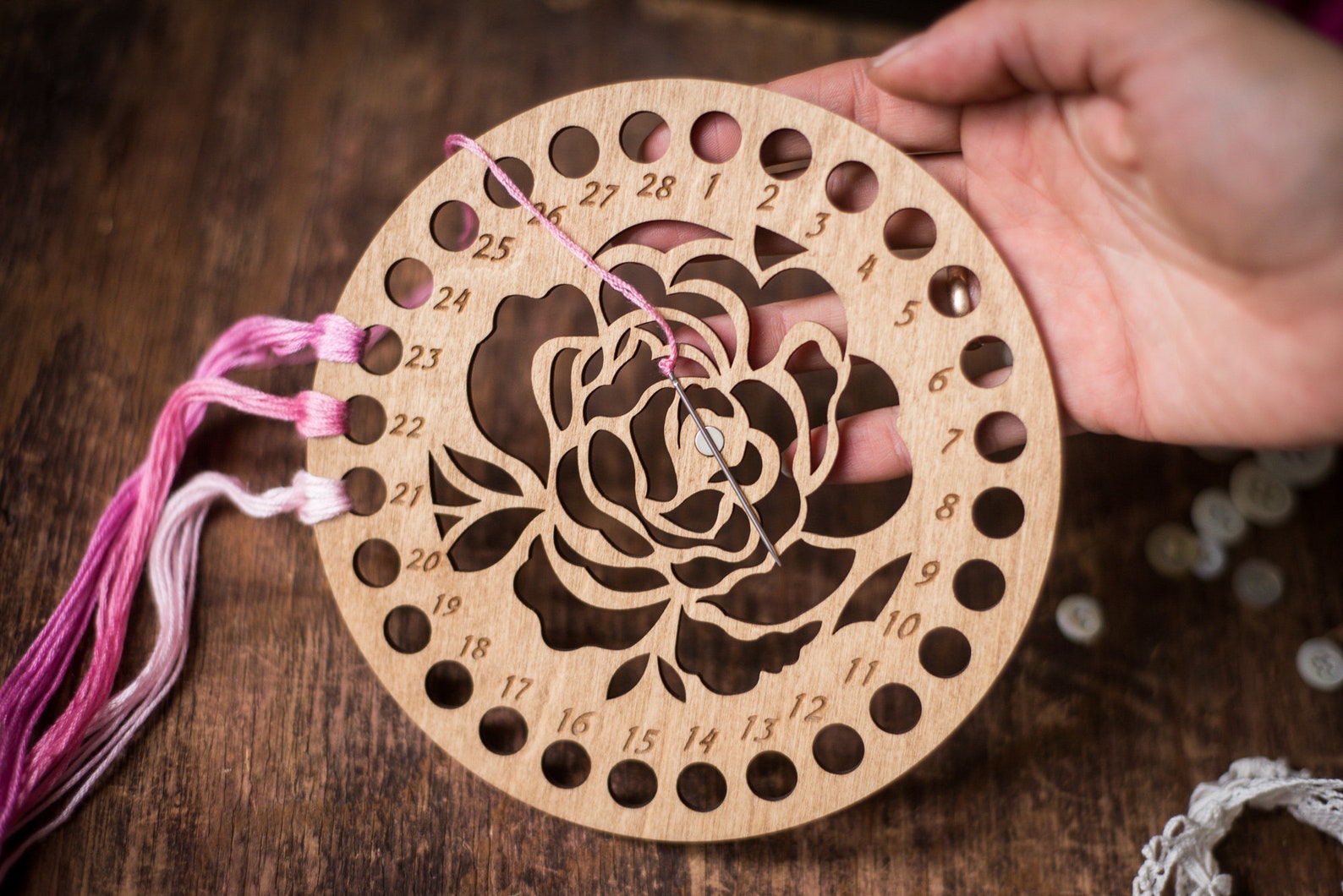 Embroidery Organizer Round Floss Holder Floral Design Thread - Etsy