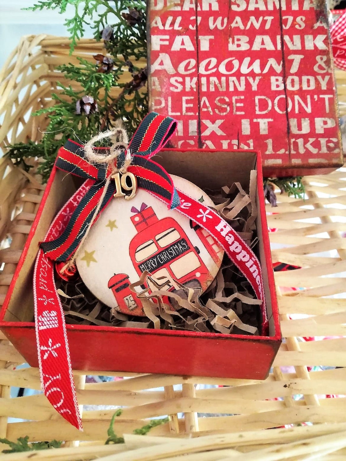 Christmas Stocking Stuffer Set, Traditional Christmas Kraft Box With ...