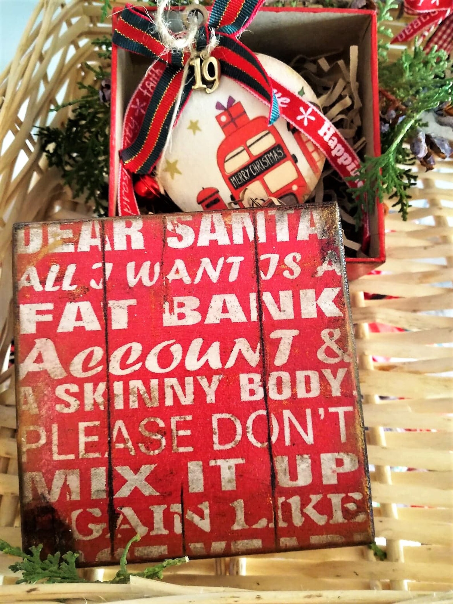 Christmas Stocking Stuffer Set, Traditional Christmas Kraft Box With ...