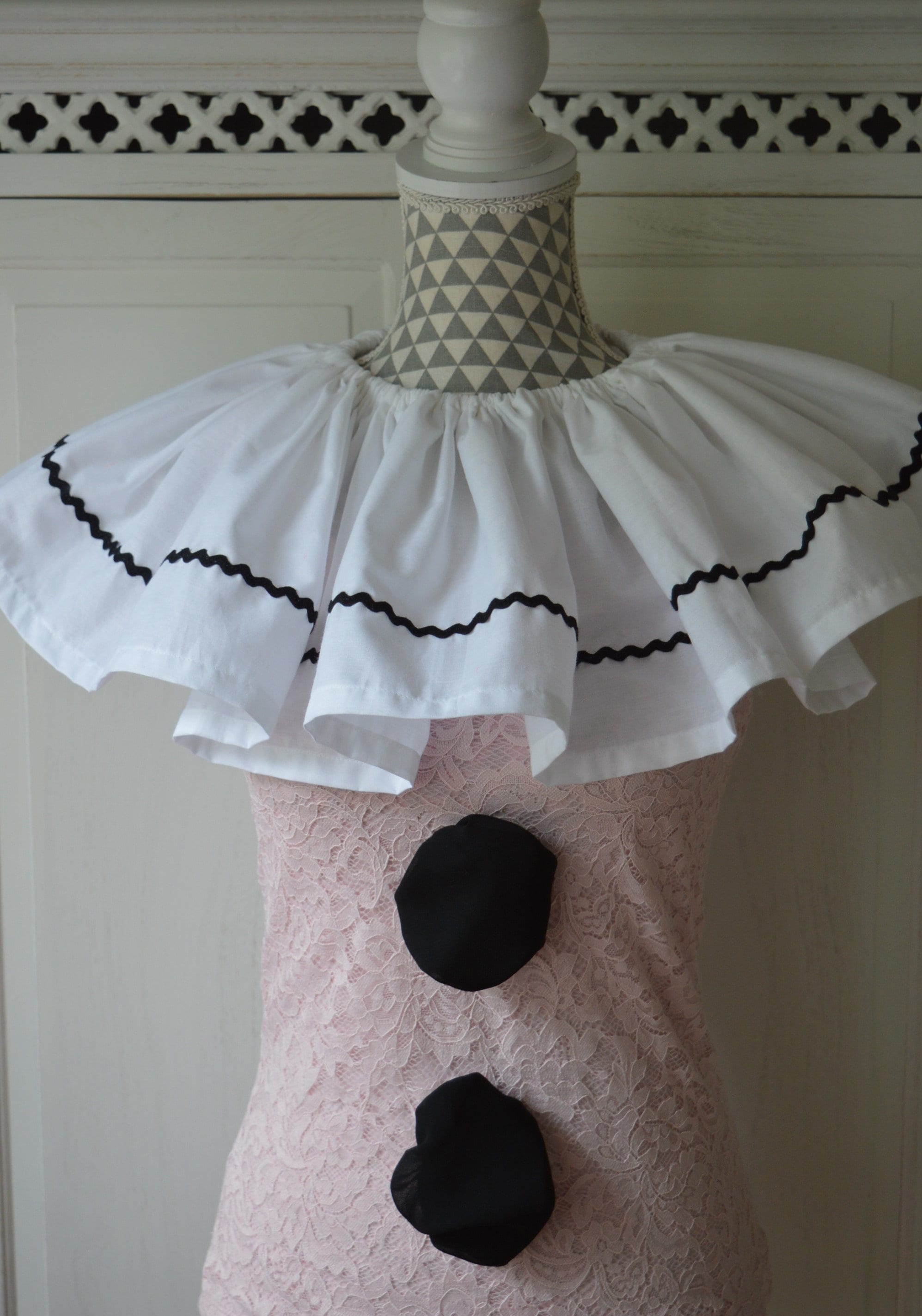 White Cotton Pierrot/pierrette Clown Collar, White Vintage Spirited ...