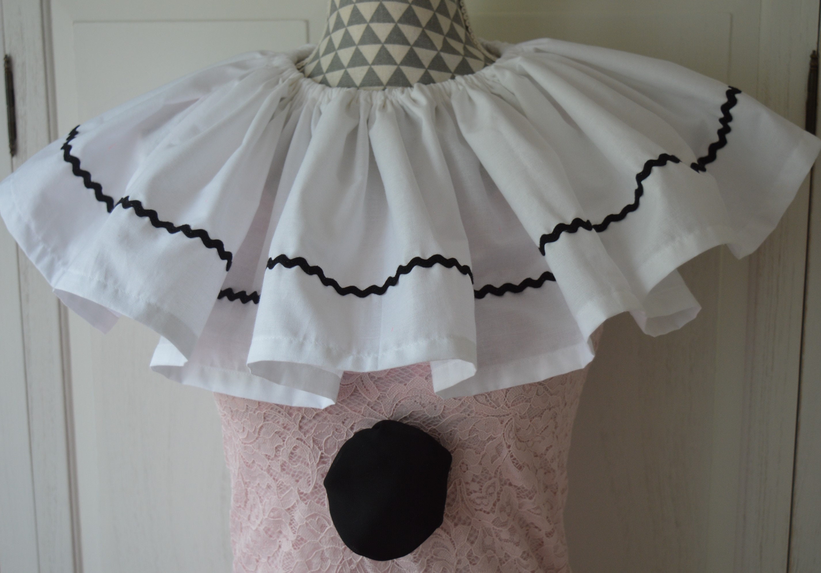 White Cotton Pierrot/pierrette Clown Collar, White Vintage Spirited ...