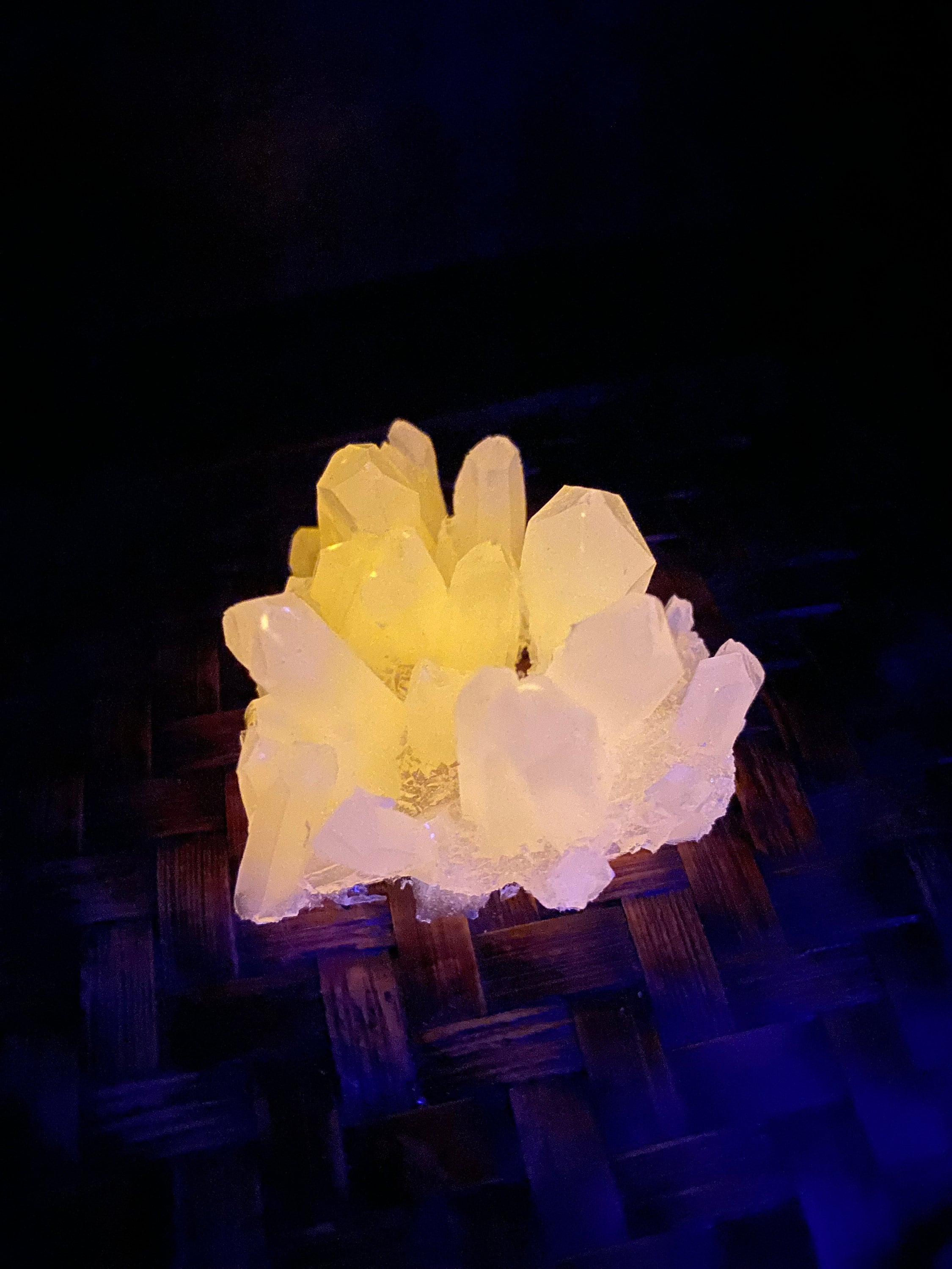 Glow in the Dark Crystals of Resin in White, Orange, Purple, Blue, Teal ...