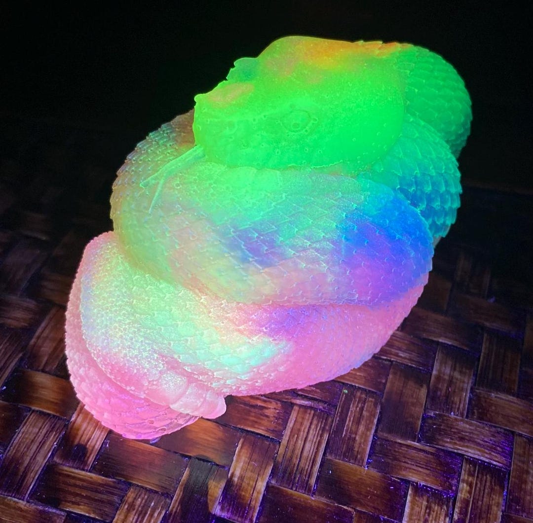 Glow in the Dark Snake Halloween Decoration, Multicolorglowing UV ...