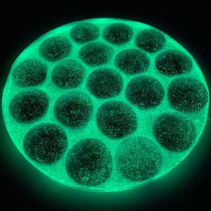 Glow in the Dark Clear Glass Pebble UV Reactive Window Suncatcher ...
