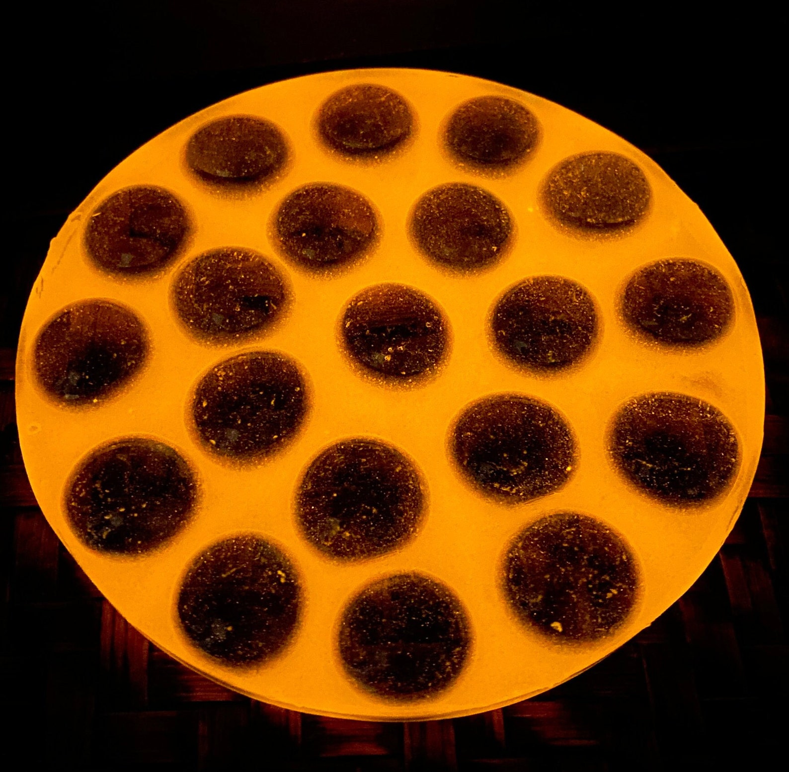 Glow in the Dark Clear Glass Pebble UV Reactive Window Suncatcher ...