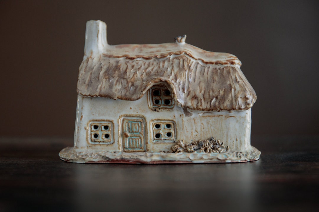 Vintage Studio Pottery Cottage, Hand Made Thatched Cottage Ornament ...