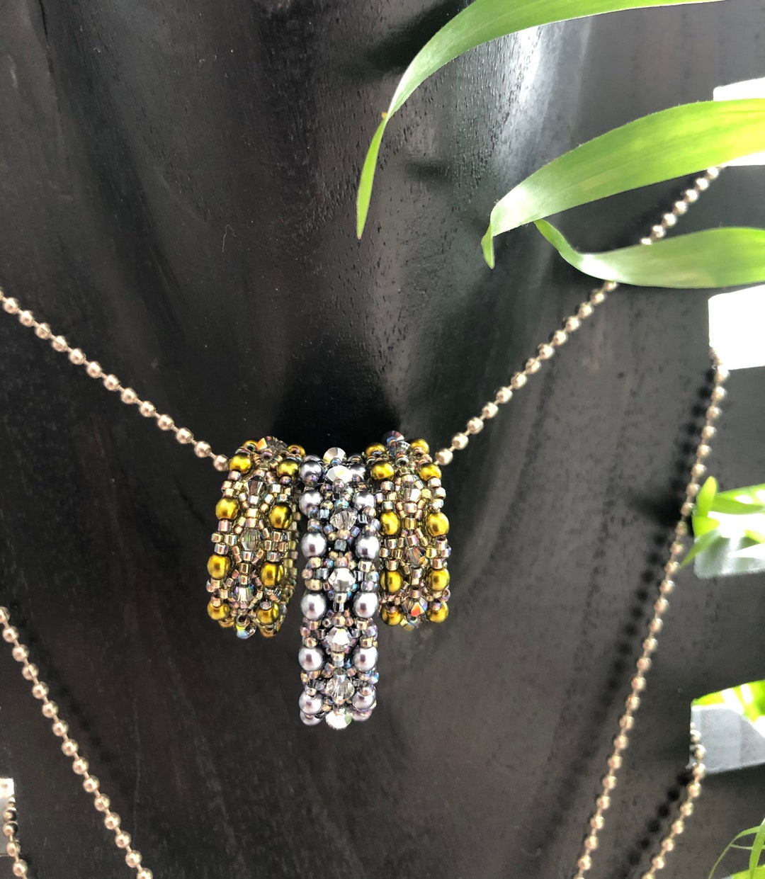 BEADWORK TUTORIAL - HULA Beaded Hoop Necklace, Subtle Sparkle, Kit Also ...