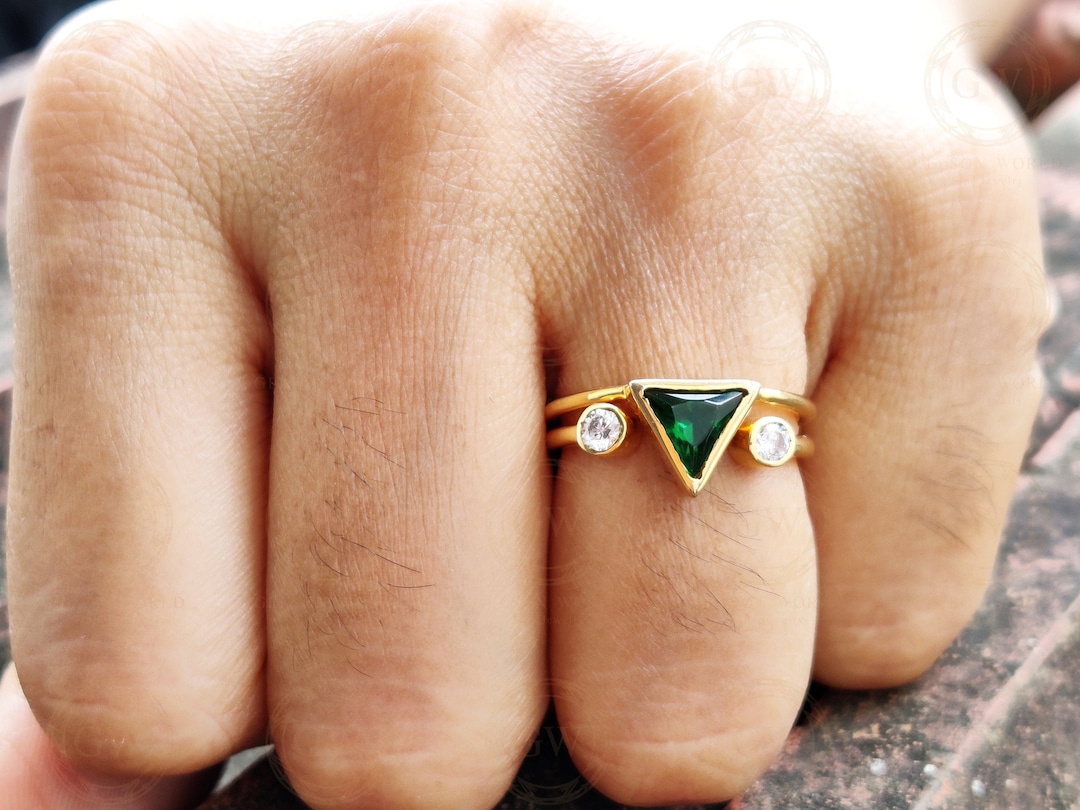 14K Gold Triangle Shape Emerald Minimalist Engagement Ring, Open End ...
