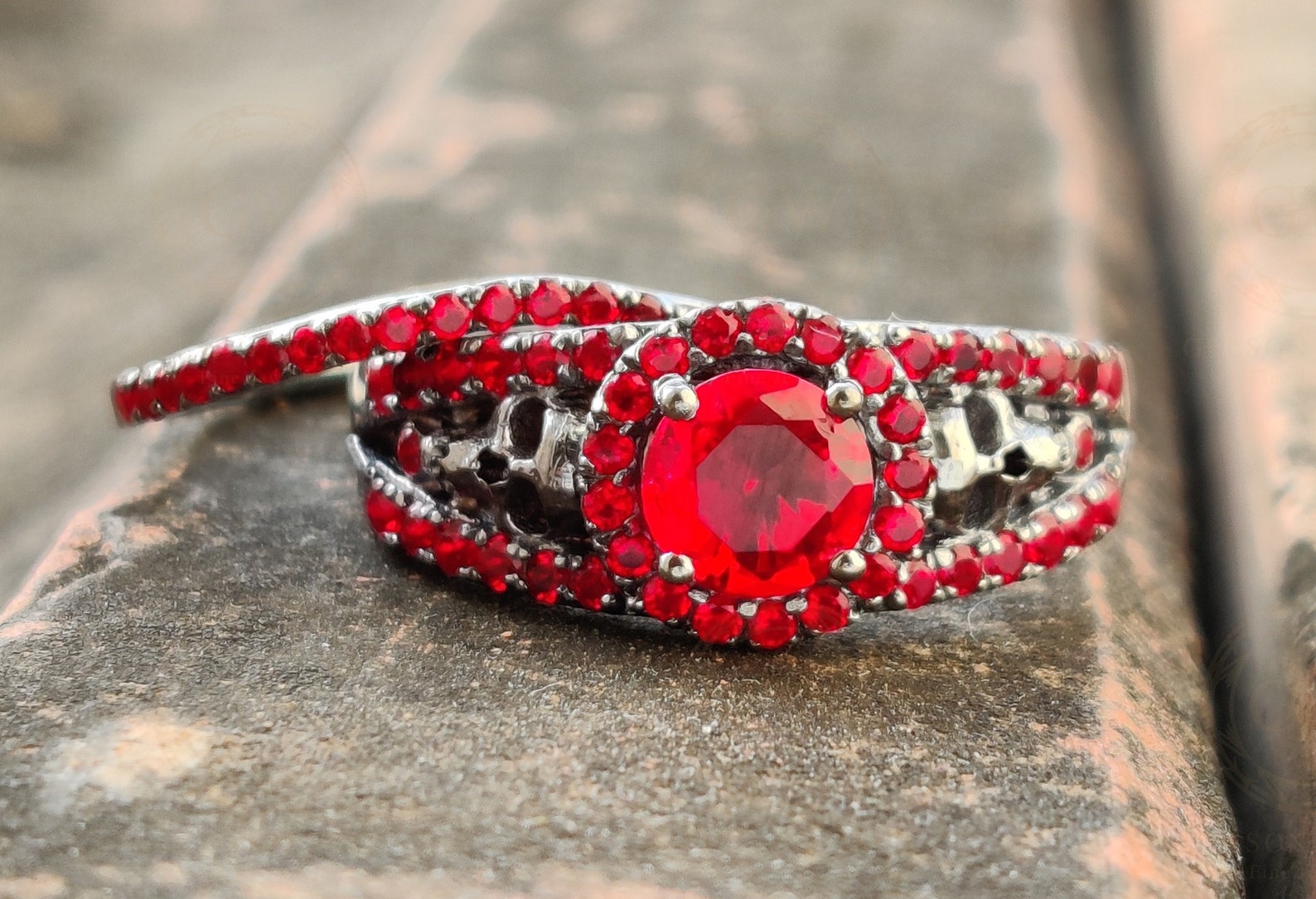 Gothic Skull Wedding Ring Sets Two Skull Split Shank Halo - Etsy