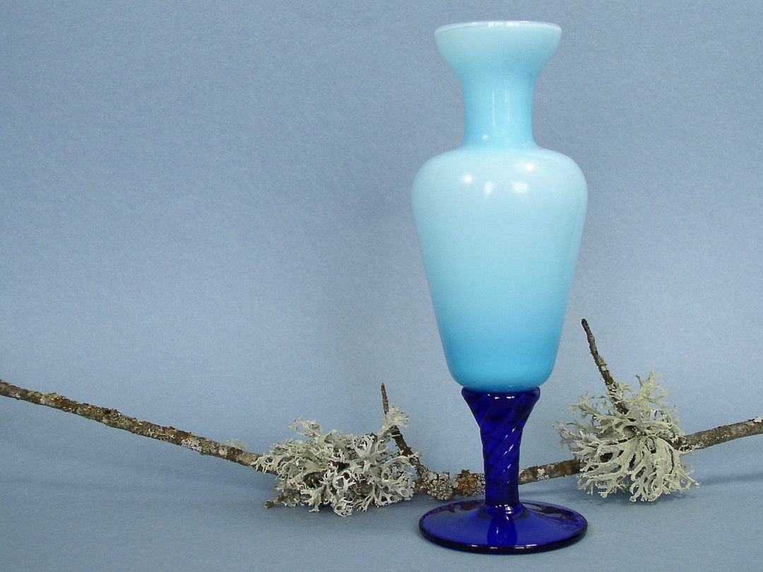 Two-tone Glass Vase. Opaline-look Vase. Vintage Blue Vase. Antique ...
