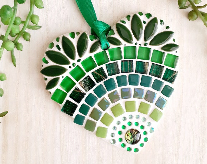 Heart decor ideas - Etsy