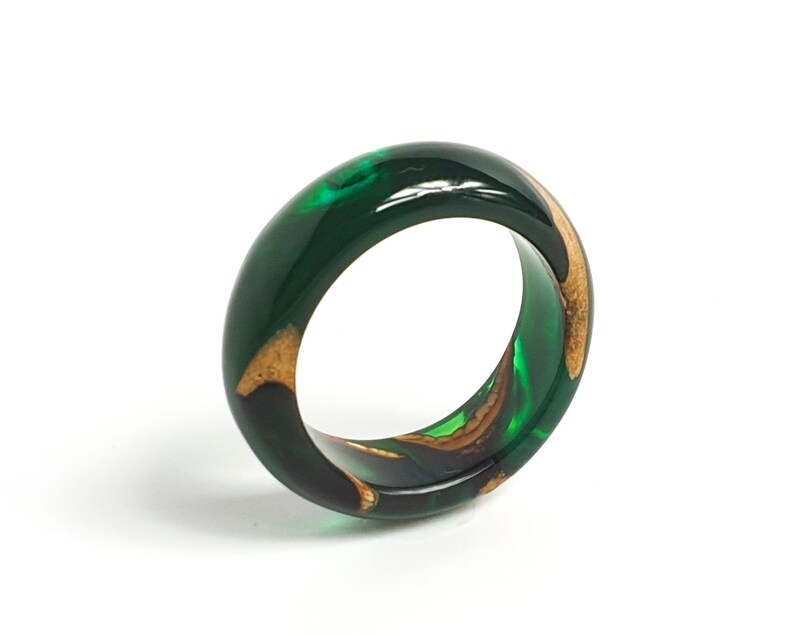 US 8 Pine Cone and Resin Ring // Green Ring // Wooden Ring // Natural ...