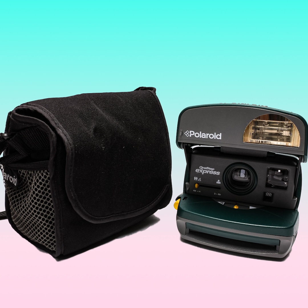Polaroid 600 Onestep Express Camera: A Mean, Green, Instant-photo ...