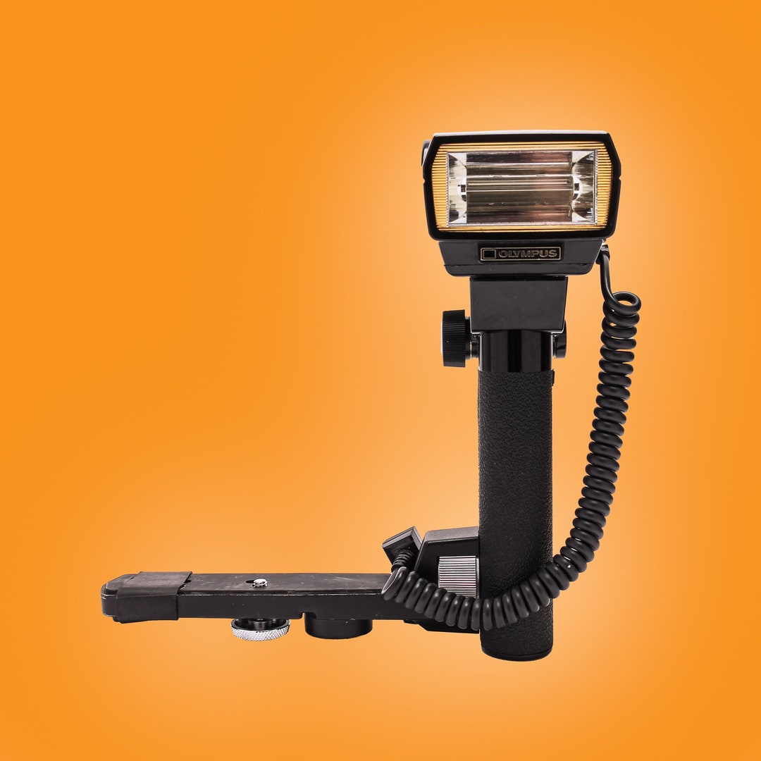 Olympus Quick Auto 310 TTL Flash Unit With Bounce Grip and TTL Auto ...