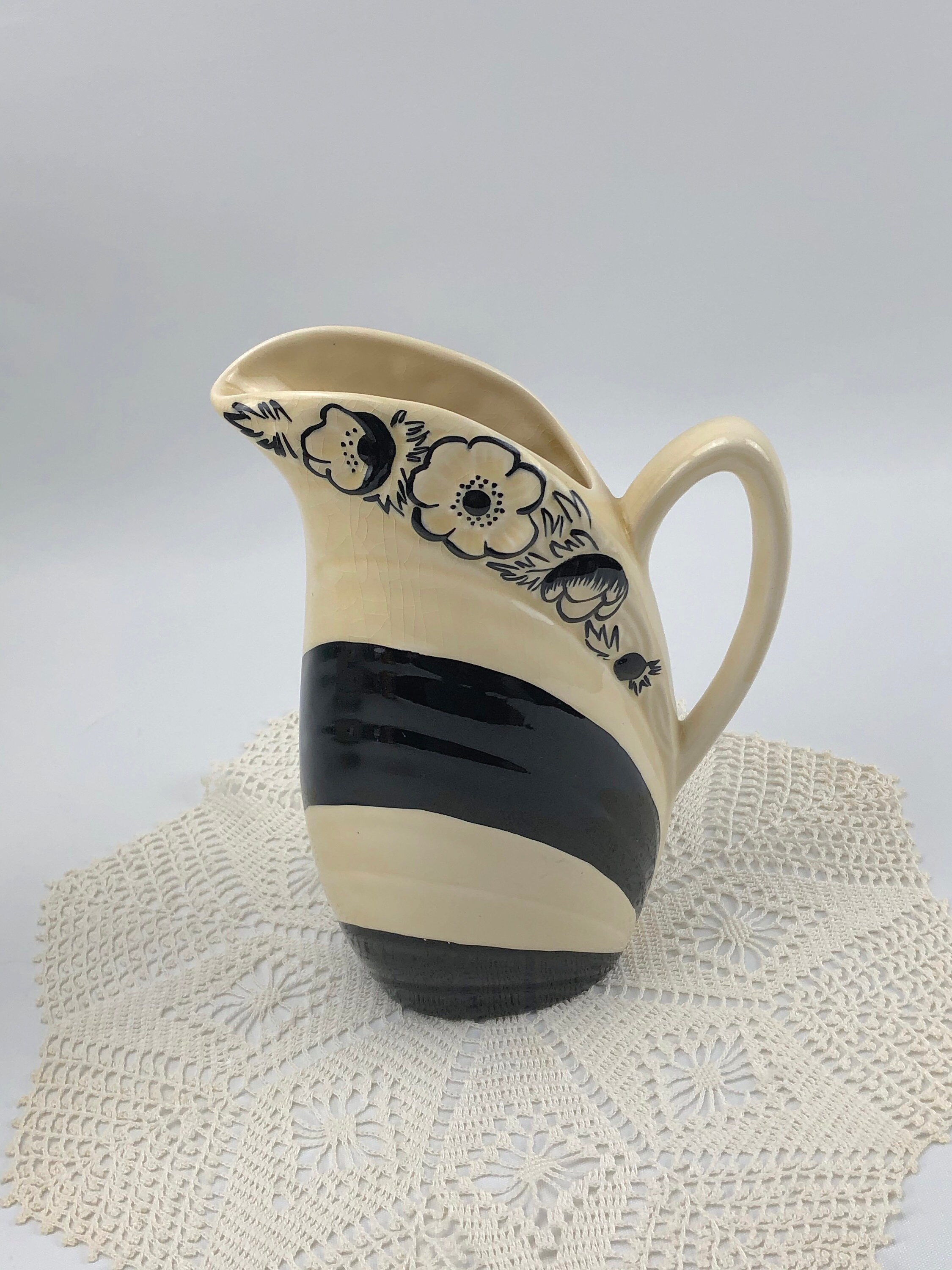 Unique handprinted Shorter England ceramic pitcher, Free shipping - Etsy.de