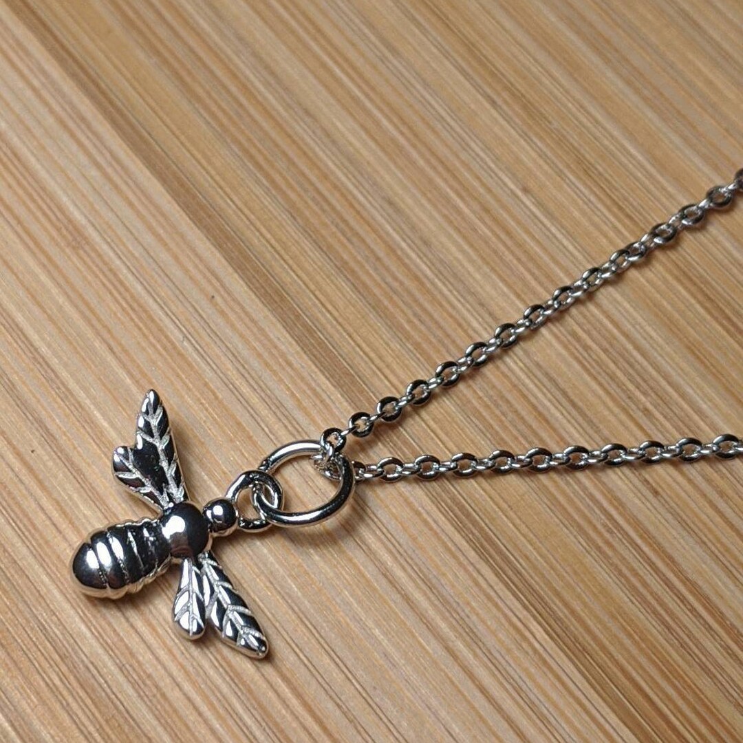 Manchester Bee Mini Pendant Sterling Silver Necklace 925 - Etsy