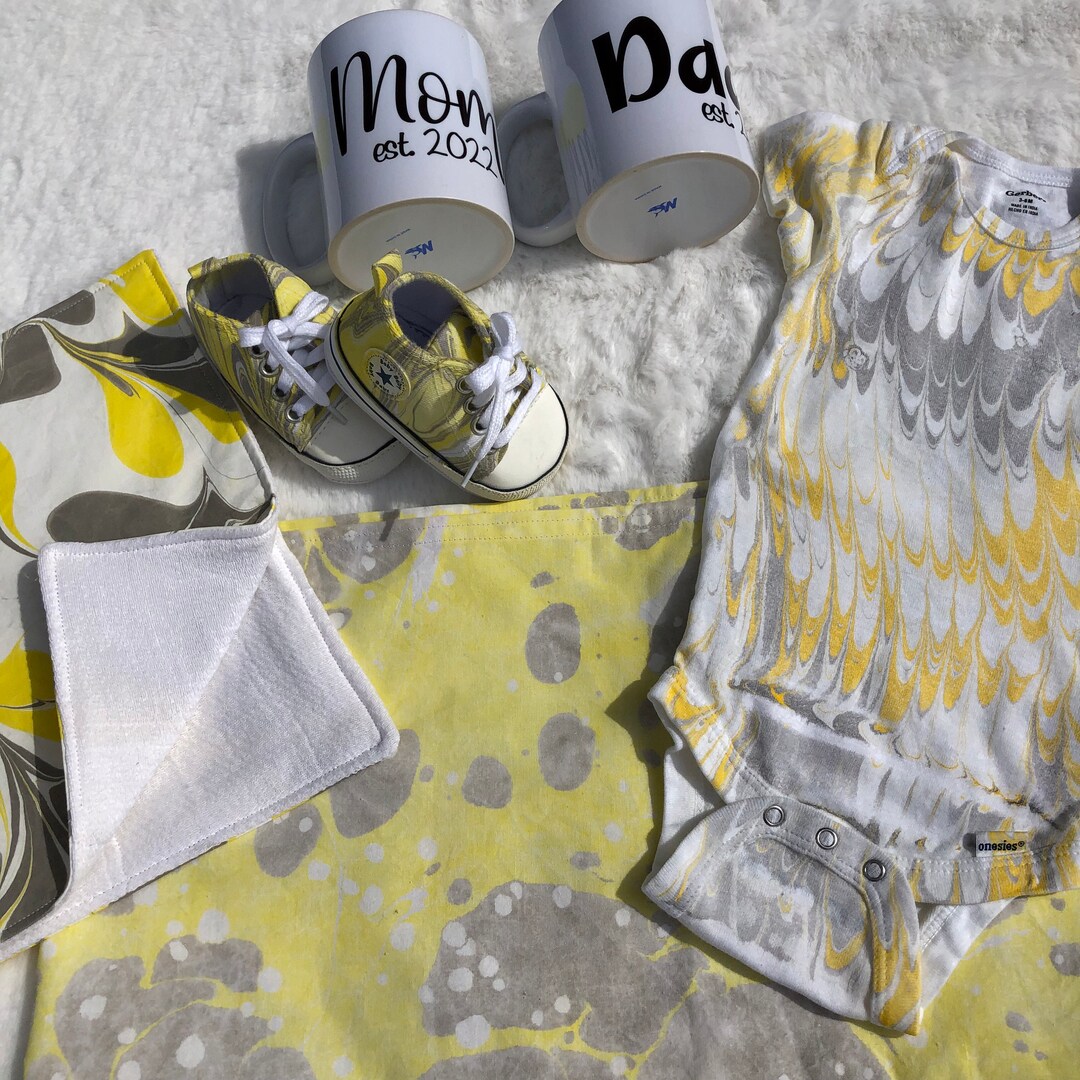 Custom Large Baby Gift Box Set Bodysuit Receiving Blanket Burp Cloth ...