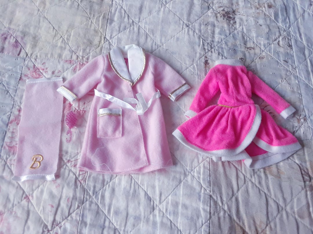 Mattel 1995 Barbie Fashion Avenue Lingerie 14292 Pink Bathrobe ...