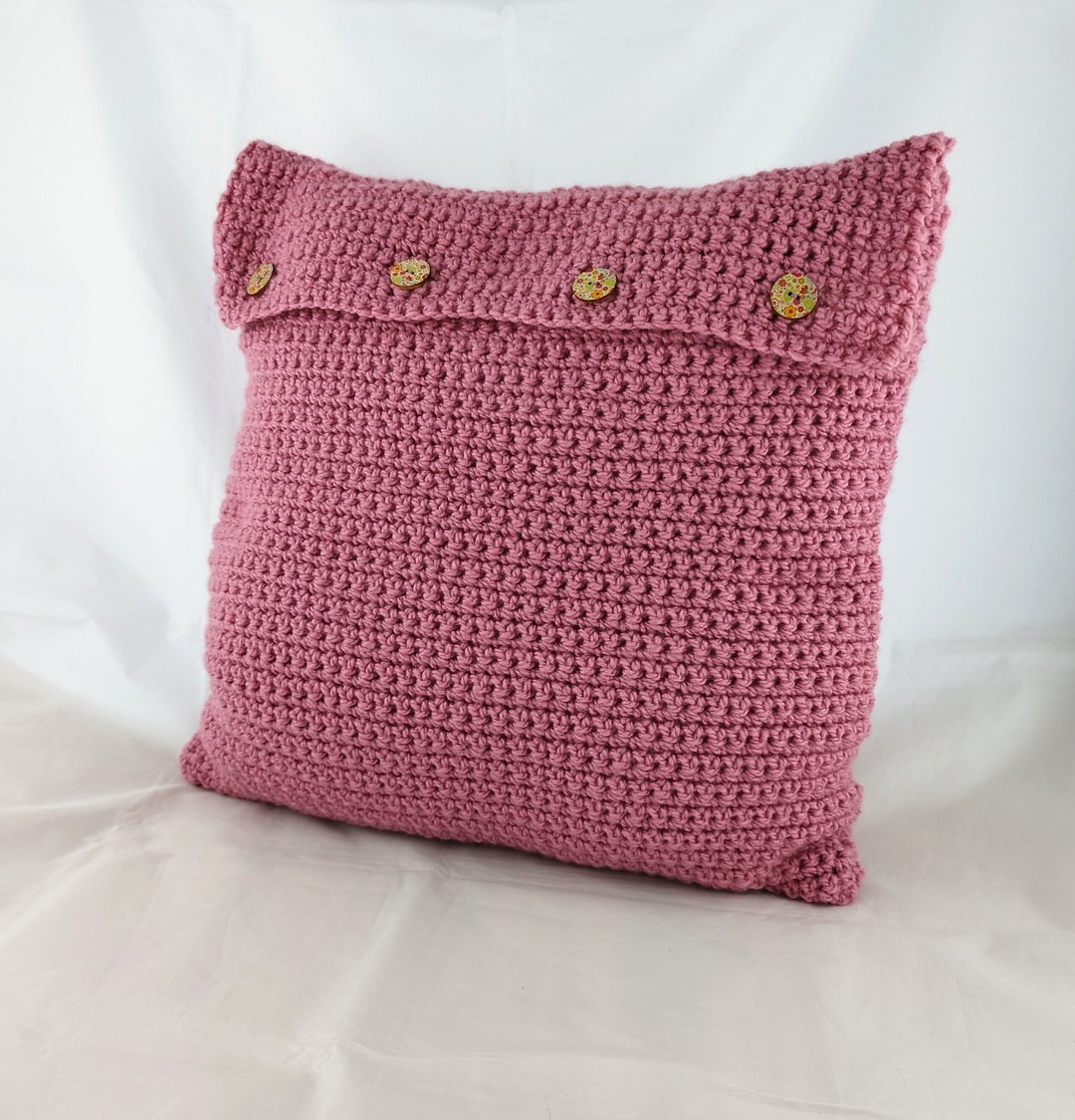 Crocheted Cushion Cover 40 X 40 Cm, Cushion Cover Wooden Buttons ...