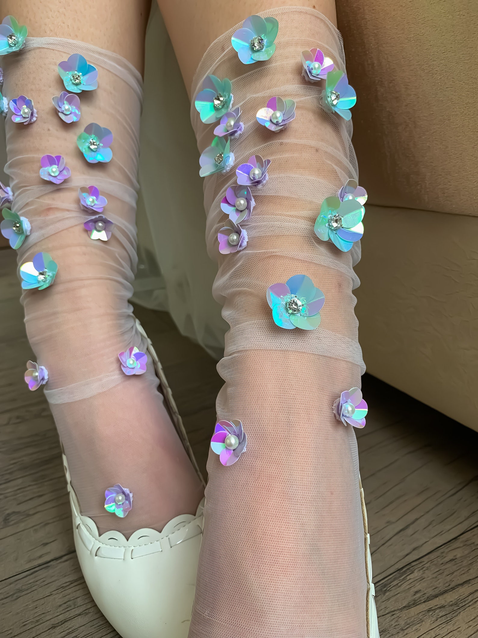 Ultra Violet Tulle Socks (white/black) | 3D Holographic Flower ...