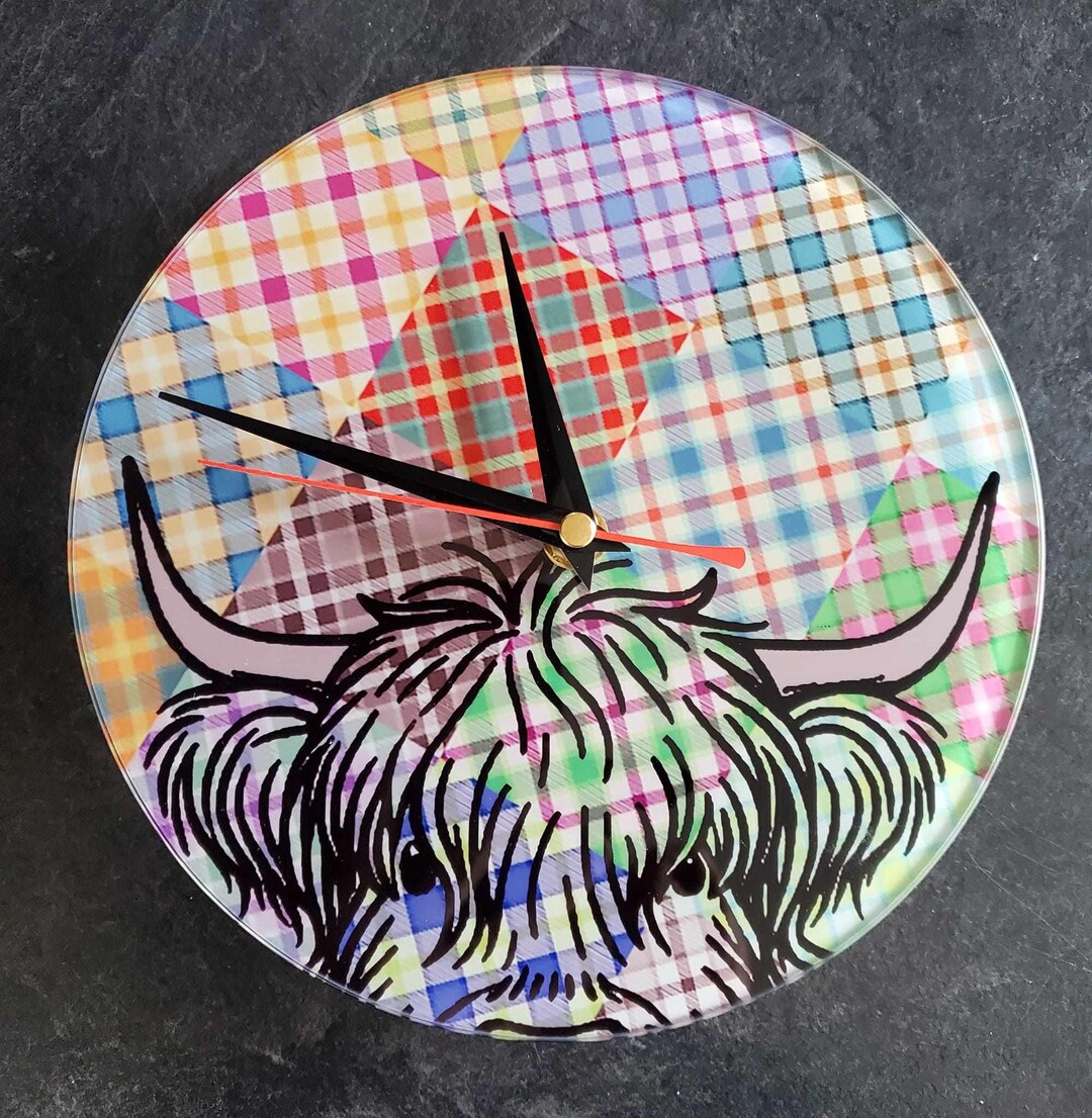 Highland Cow GLASS Quartz CLOCK. Wall Mounted. 20cm Round - Etsy