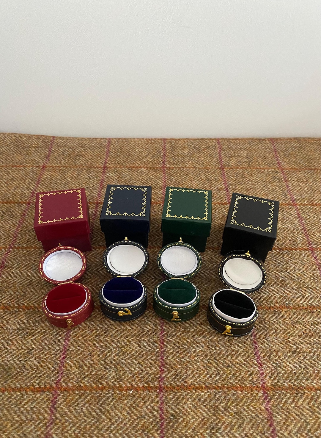 Vintage Style Ring Box. Victorian Style Jewellery Box to Display a ...