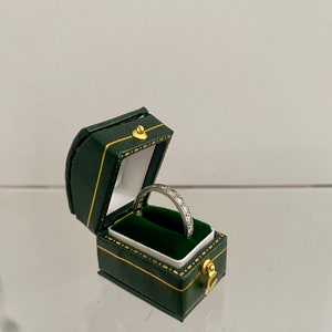 Unusual Victorian Style Ring Box. Small Vintage Style Jewellery Box to ...