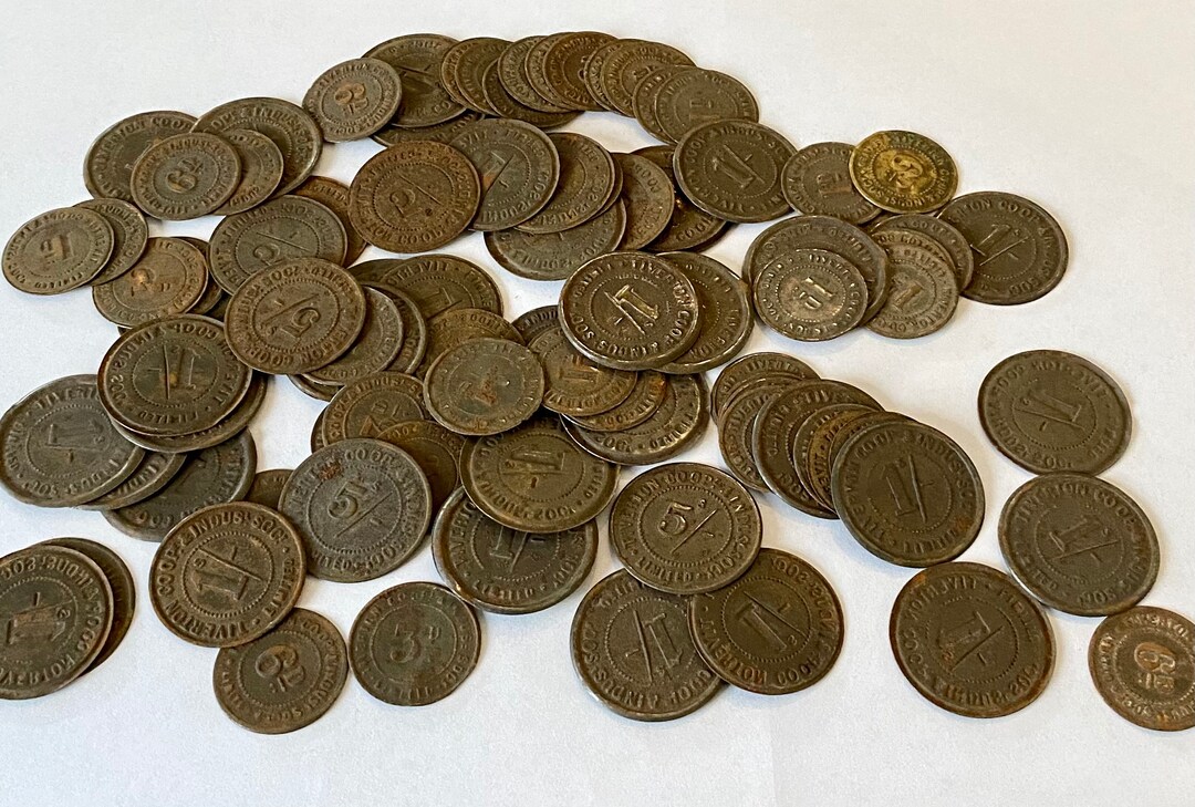 A Collection of 100 X Vintage Co Op Store Tokens. Money Tokens. Antique ...