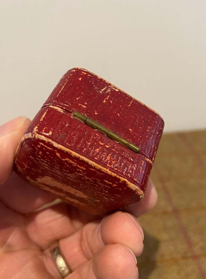 Antique Ring Box. Vintage Ring Box. Vintage Jewellery Box. Antique ...