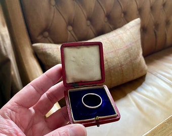Victorian Leather Ring Box. Small Vintage Ring Box. Vintage Jewellery ...