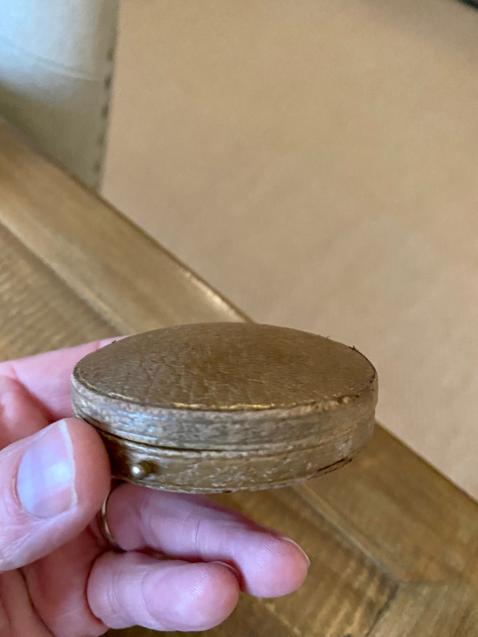 Small Round Leather Antique Jewellery Box. Vintage Jewelry - Etsy UK