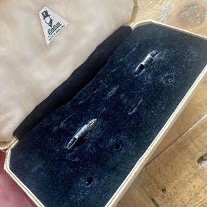 Two Vintage Stratton Jewellery Boxes. Vintage Jewelry Boxes to Display ...