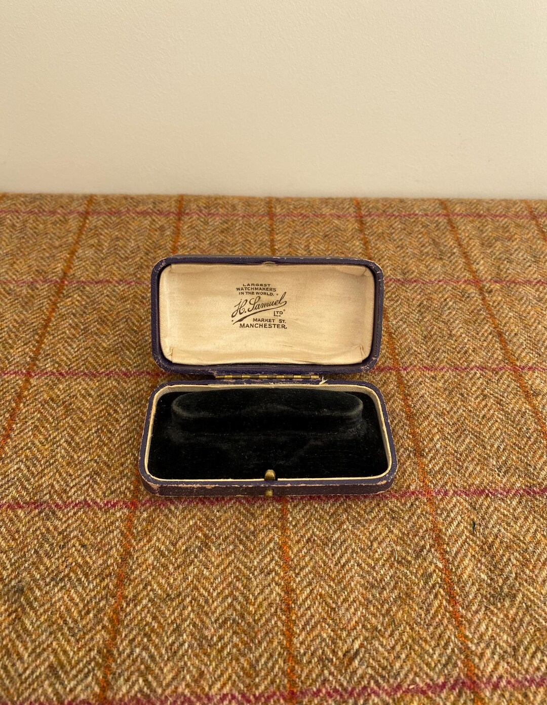 Vintage Jewellery Box for a Watch. Antique Jewelry Box. Antique Watch ...