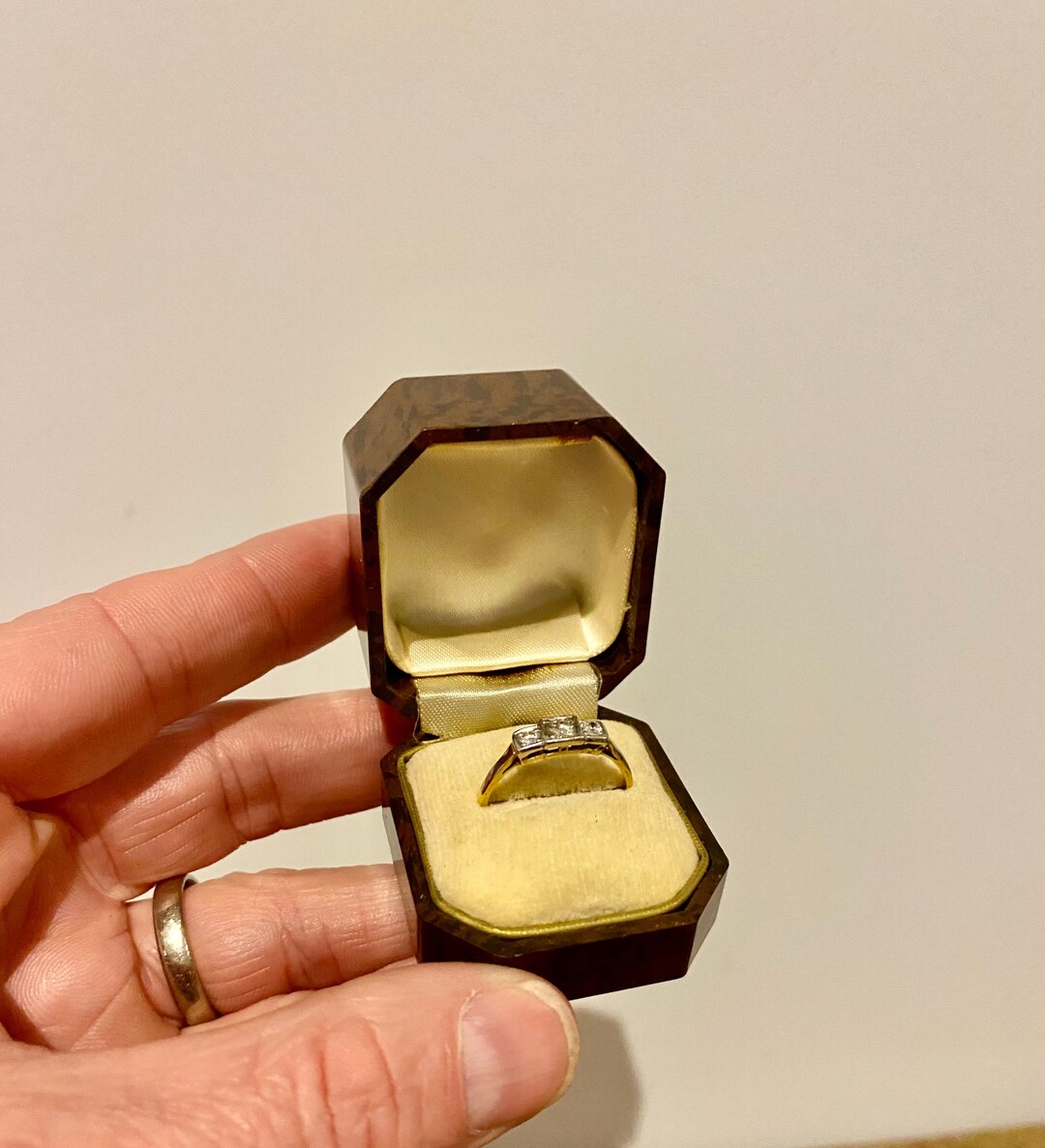 Vintage British Ring Box. Vintage Jewellery Box. Bakelite Jewelry Box ...