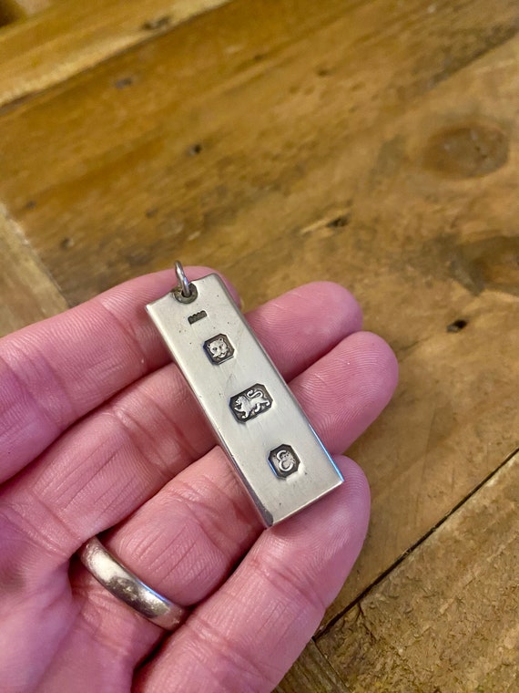 Vintage Solid Silver Ingot pendant. Hallmarked London… - Gem
