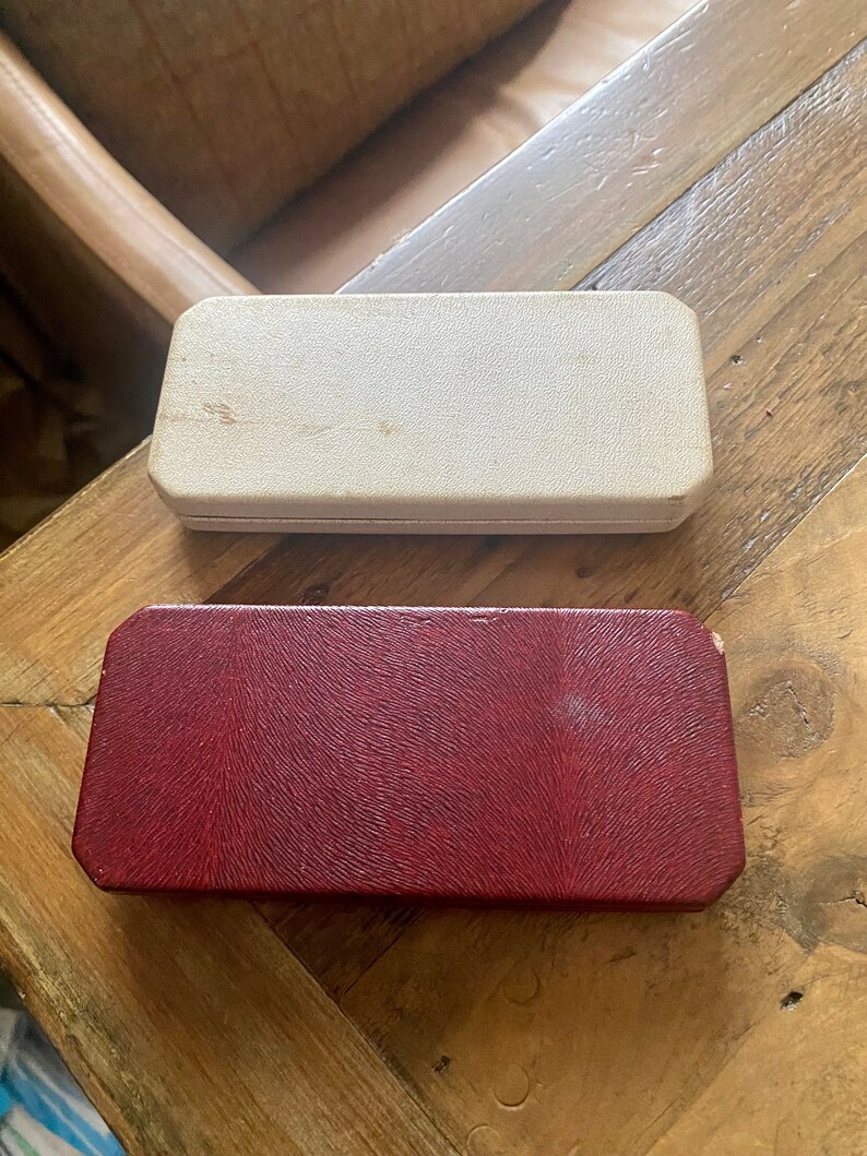 Two Vintage Stratton Jewellery Boxes. Vintage Jewelry Boxes to Display ...