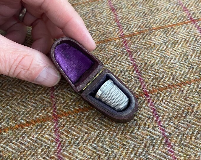 Vintage Sterling Silver Thimble in Small Antique Leather Thimble Case ...