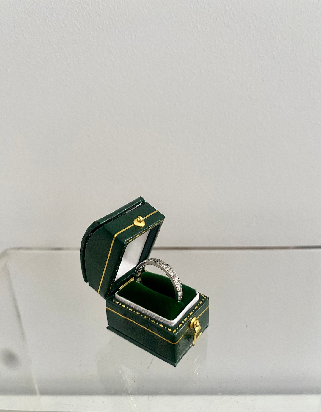 Unusual Victorian Style Ring Box. Small Vintage Style Jewellery Box to ...