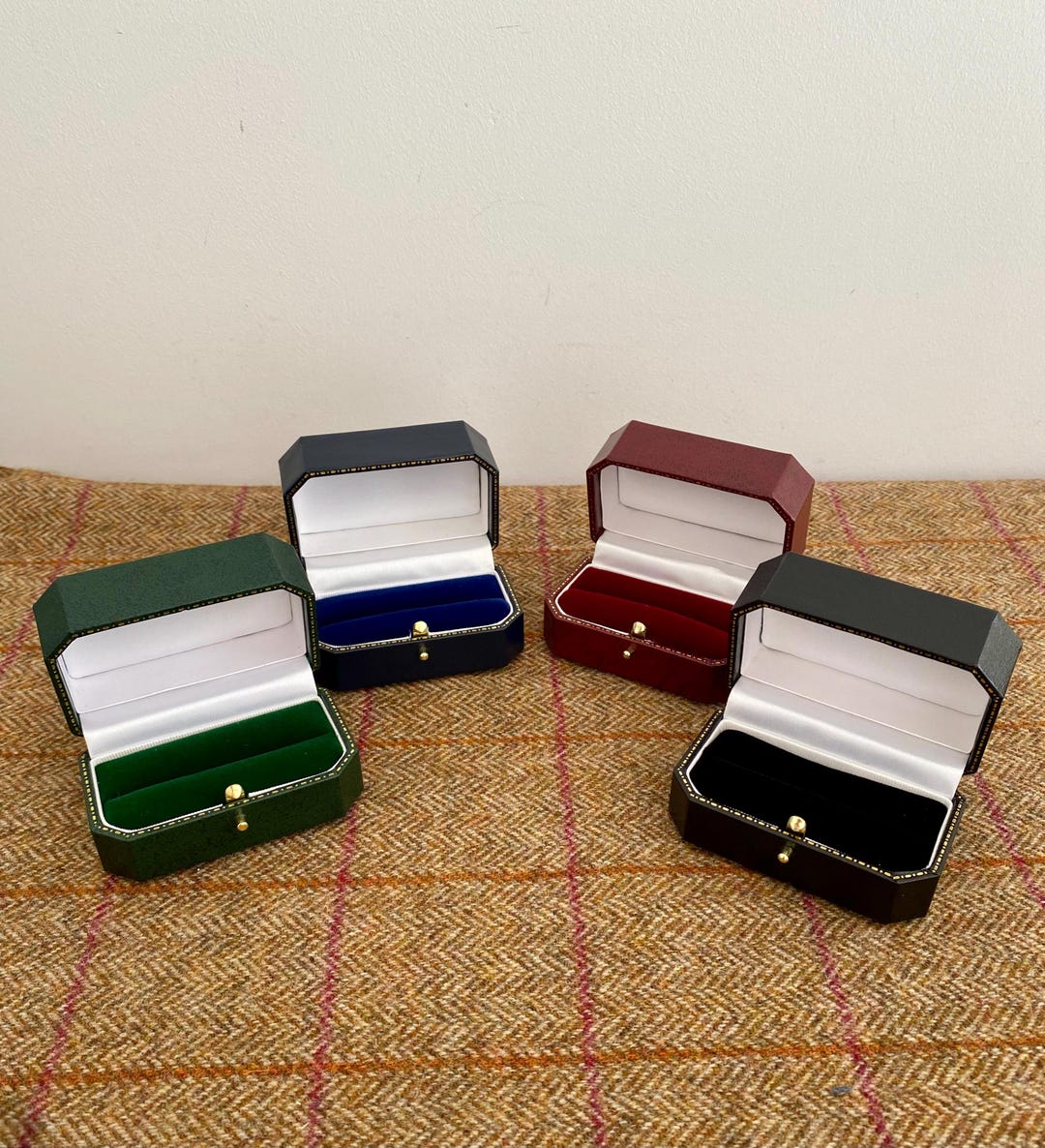 Wonderful Vintage Style Double Ring Box. Ideal for Wedding Rings ...