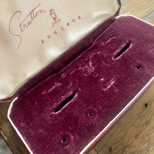 Two Vintage Stratton Jewellery Boxes. Vintage Jewelry Boxes to Display ...