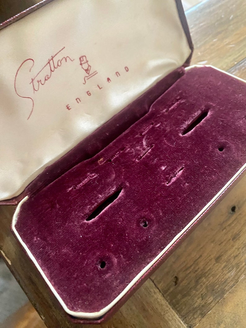Two Vintage Stratton Jewellery Boxes. Vintage Jewelry Boxes to Display ...