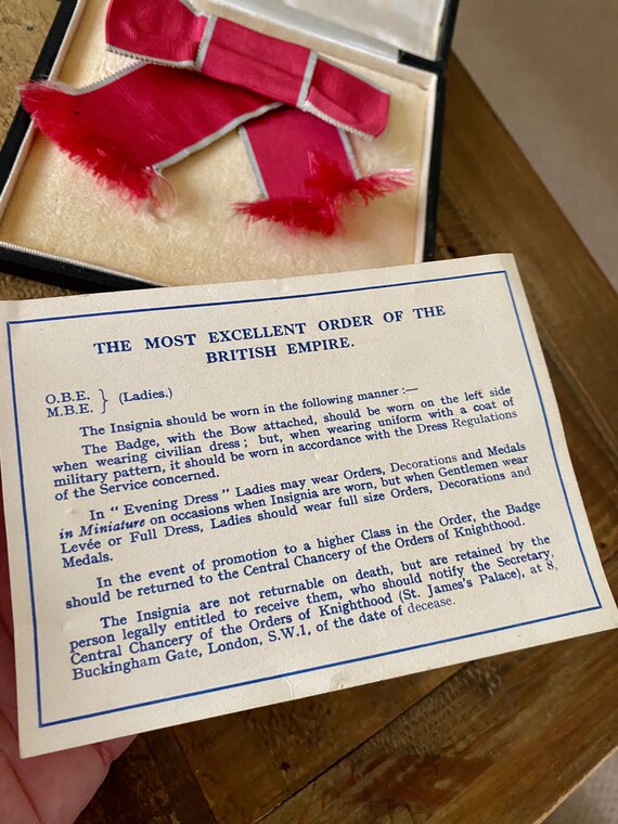 Rare Vintage Box for an MBE Medal with Ribbon and Pap… - Gem