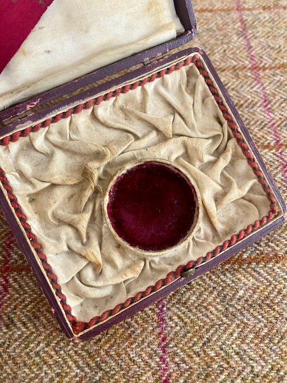 Antique Pocket Watch Box. Vintage Jewelry Box. Old Je… - Gem