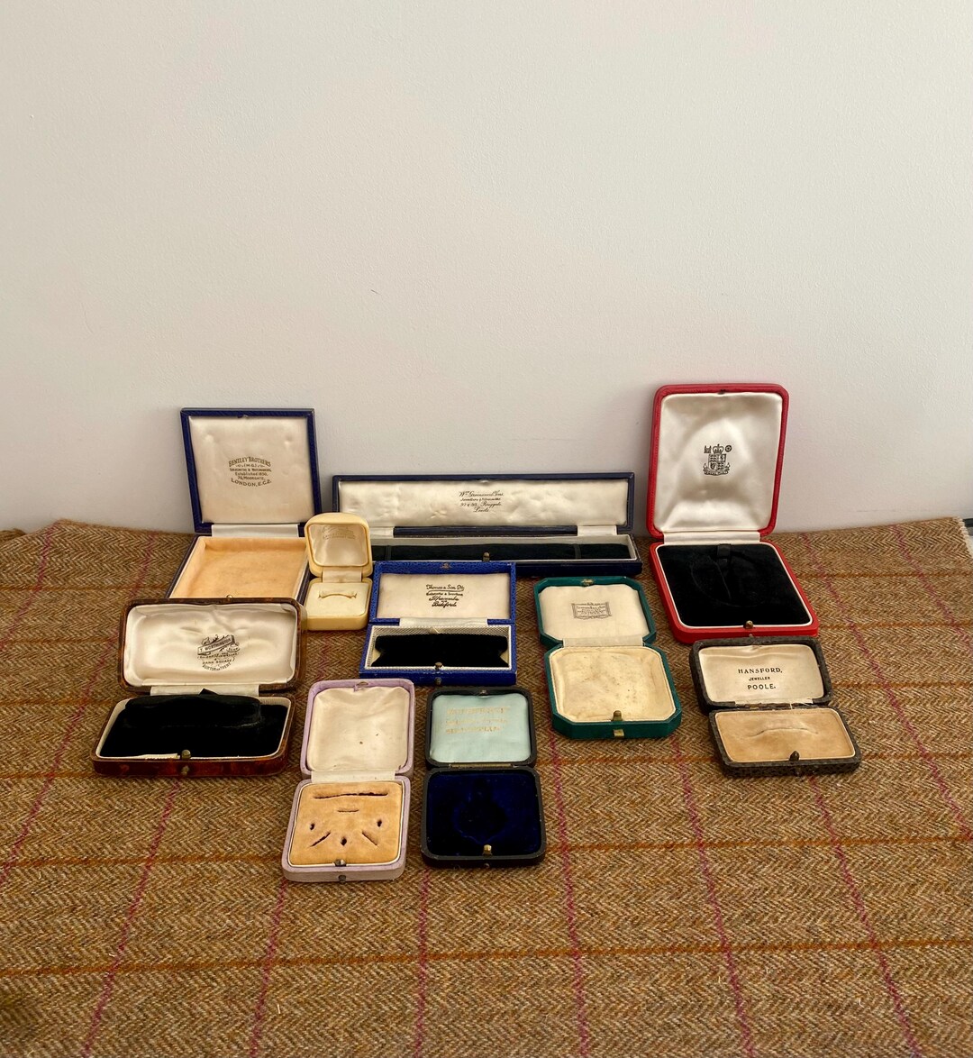 Collection of Vintage Jewelry Boxes & Vintage Ring Box. Antique ...