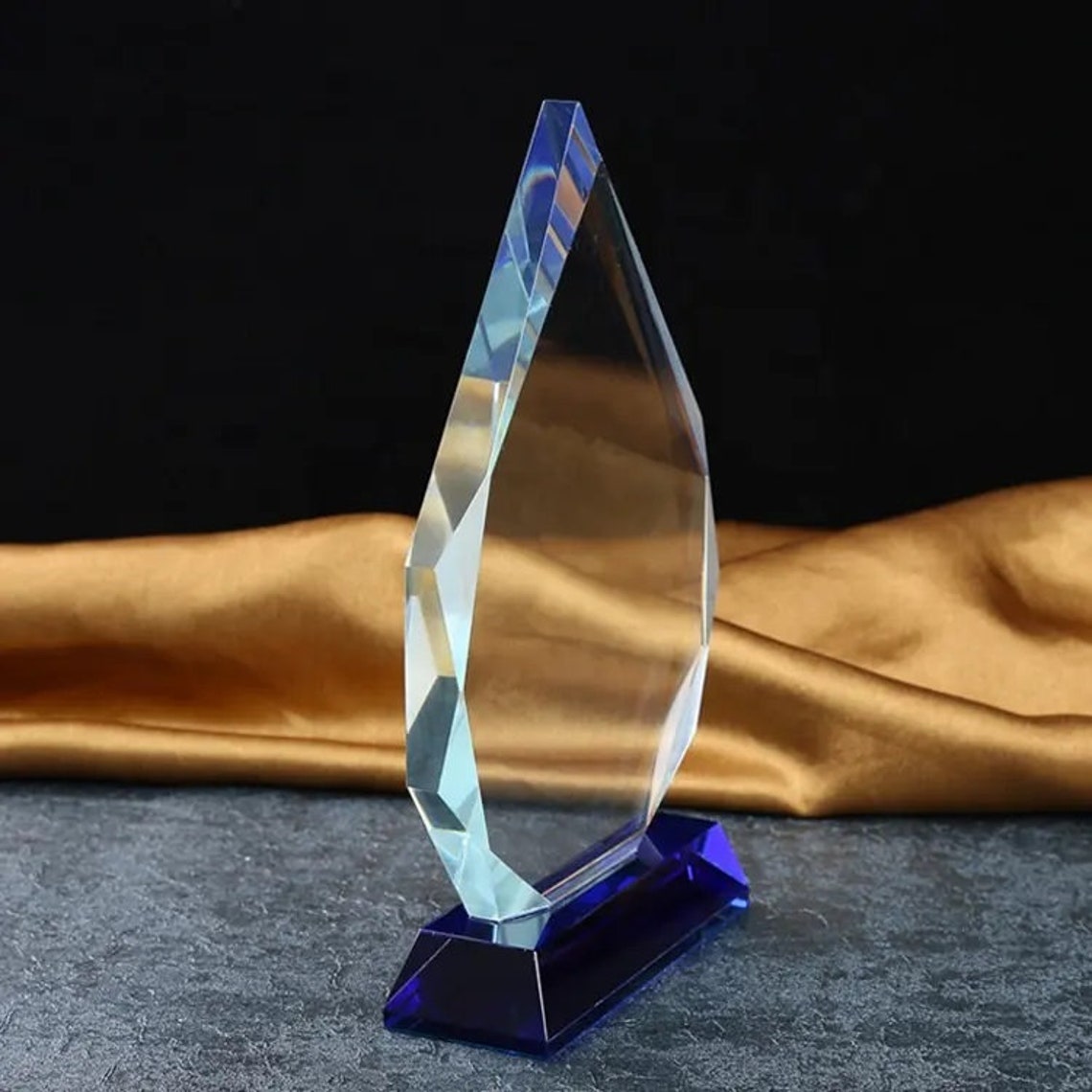 Custom Crystal Trophy, Christmas Gift Diamond Shaped Glass Award ...